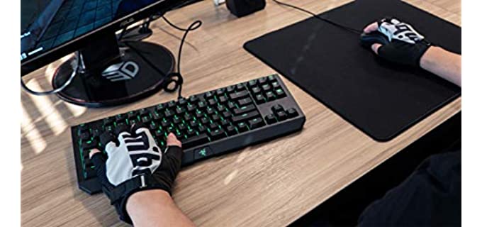 The Best Gaming Gloves - Glove Magazine